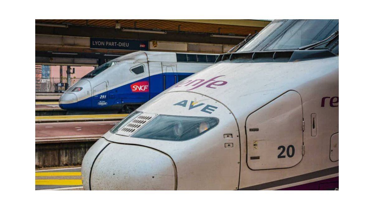 Renfe: el AVE a Francia vende más de 100.000 billetes en su primer mes