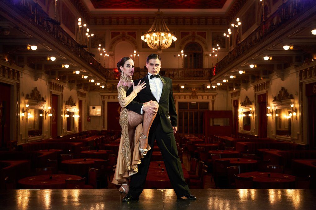 Mansión Tango: ritmo, color y baile en la noche porteña