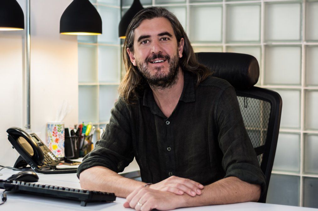 MUNDO JOVEN. Nueva estructura organizacional para la empresa