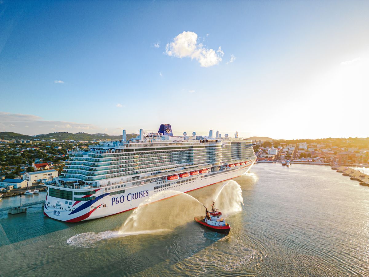 Antigua y Barbuda recibió al nuevo crucero de P&O Cruises