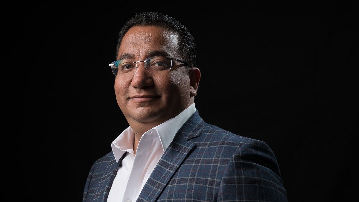 David Lara Castañeda: Los agentes de viajes cuidan de sus clientes