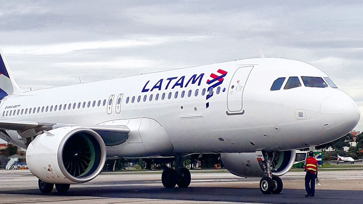JAC busca licitación de rutas Santiago - Lima que opera Latam