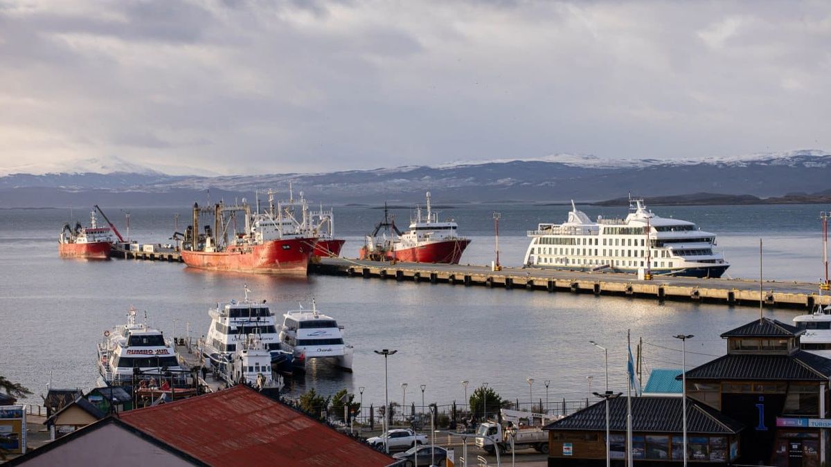 Ushuaia en alerta: Milei interviene el puerto y pone bajo la lupa al ...