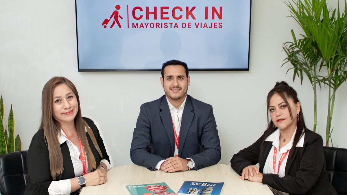 CHECK IN Mayorista presenta a las agencias de viajes el equipo clave en ...
